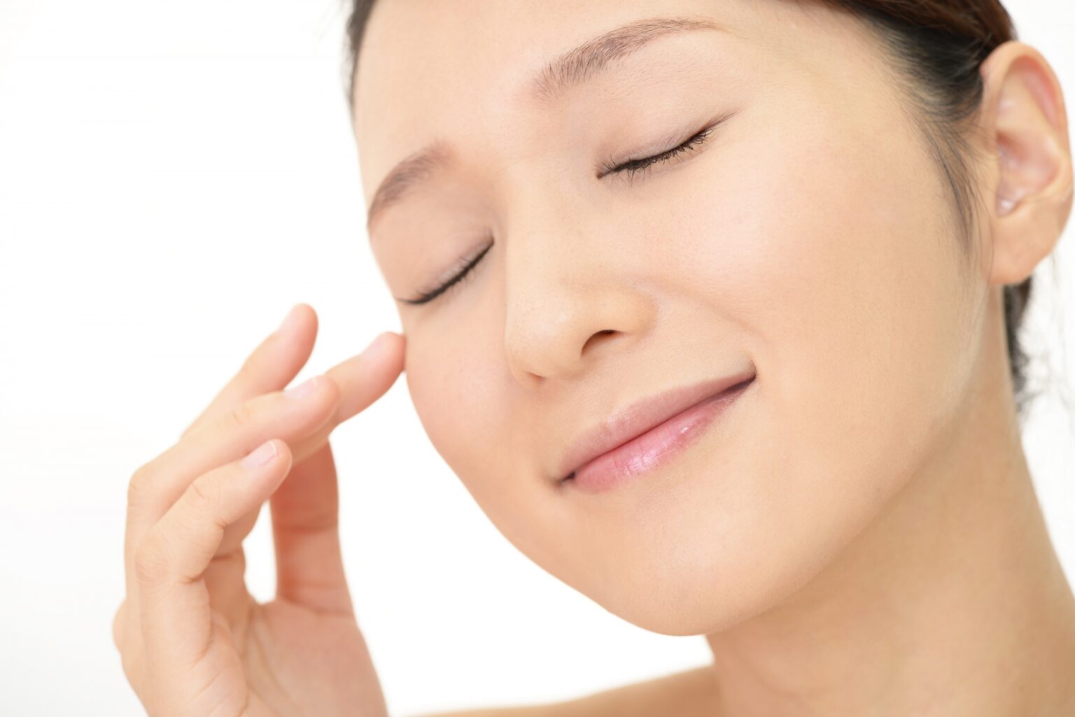 ショートスレッドとは？効果やスレッド（糸）リフトとの違いについても解説 | ネス駒沢クリニック 形成外科・皮膚科・美容